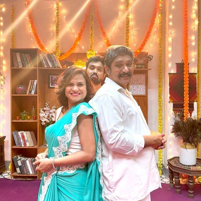 'आई कुठे काय करते'मधील शेखरची खरी पत्नी आहे सुंदर, पाहा फोटो