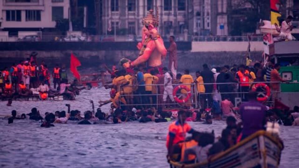 Ganpati Visarjan : राज्यात गणपती विसर्जनादरम्यान १९ लोकांचा मृत्यू ...