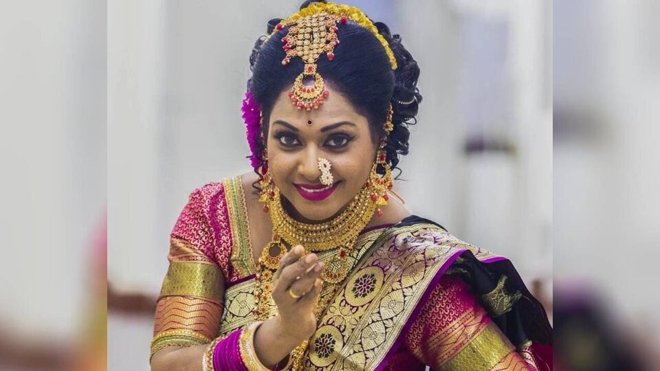 Megha Ghadge: माझे घुंगरू आणि शालू विकायला काढलाय, घ्याल का?; ‘लावणी ...