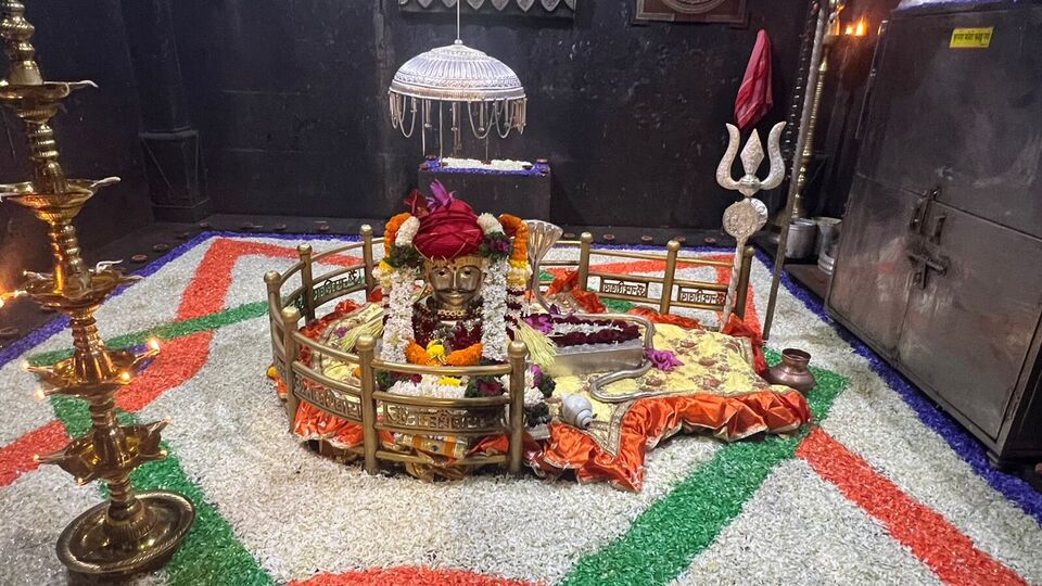 tripuri purnima 2022 : त्रिपुरी पोर्णिमेनिमित्त लक्ष दिव्यांनी उजळले ...