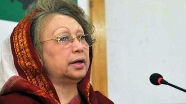 Khaleda Zia: শারীরিক সমস্যা নিয়ে ফের হাসপাতালে বাংলাদেশের প্রাক্তন PM ...