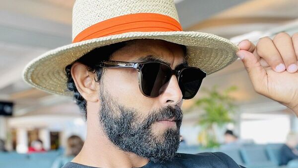 ছুটির মাঝে ক্রিকেট নয়, আমেরিকার রাস্তায় নেচে ফাটাচ্ছেন জাদেজা ...