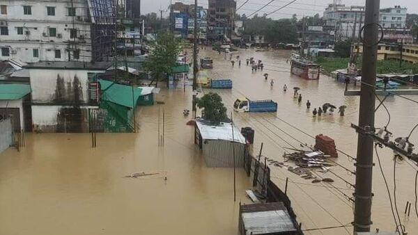 Bangladesh Flood Update: বন্যা বিপর্যয়ের সঙ্গে দোসর ধস! বাংলাদেশের ...