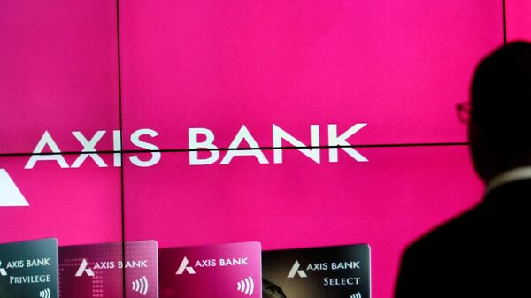 Axis Bank Number Less card details: সংখ্যা নেই, নেই CVV, নয়া নজির ...