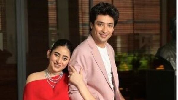 Tollywood: ছেলেকে কোলে নিয়ে গৌরব-ঋদ্ধিমা! খুদেকে দেখে কী বলছে নেটপাড়া ...