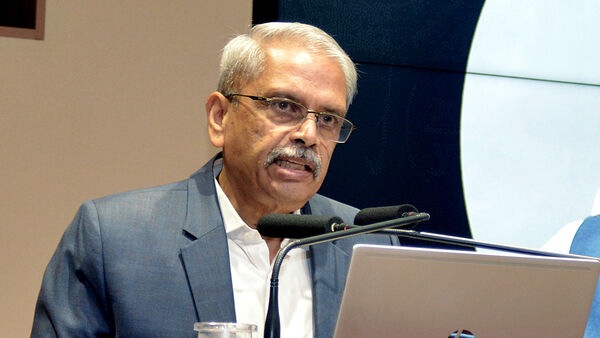 Kris Gopalakrishnan: অস্বস্তিতে ইনফোসিসের সহ-প্রতিষ্ঠাতা গোপালাকৃষ্ণণ ...