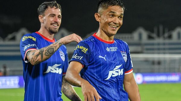 ISL Cup Final, MBSG vs BFC- বয়স ৪০ তো কি হয়েছে! সুনীলের ফিটনেসের গল্প ...