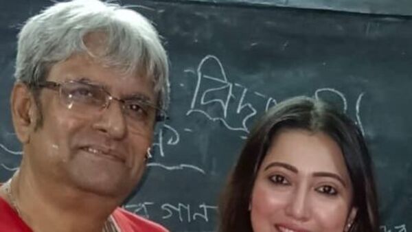 প্রয়াত অভিনেতা তথা পরিচালক নীলাদ্রি লাহিড়ী, কান্নায় ভেঙে পড়লেন ...