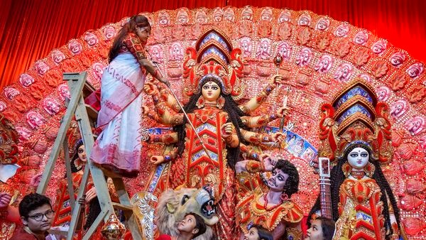 Durga Puja Bodhan Riti: বোধন ছাড়াও ষষ্ঠীতে পালিত হয় আরও ৩ নিয়ম ...