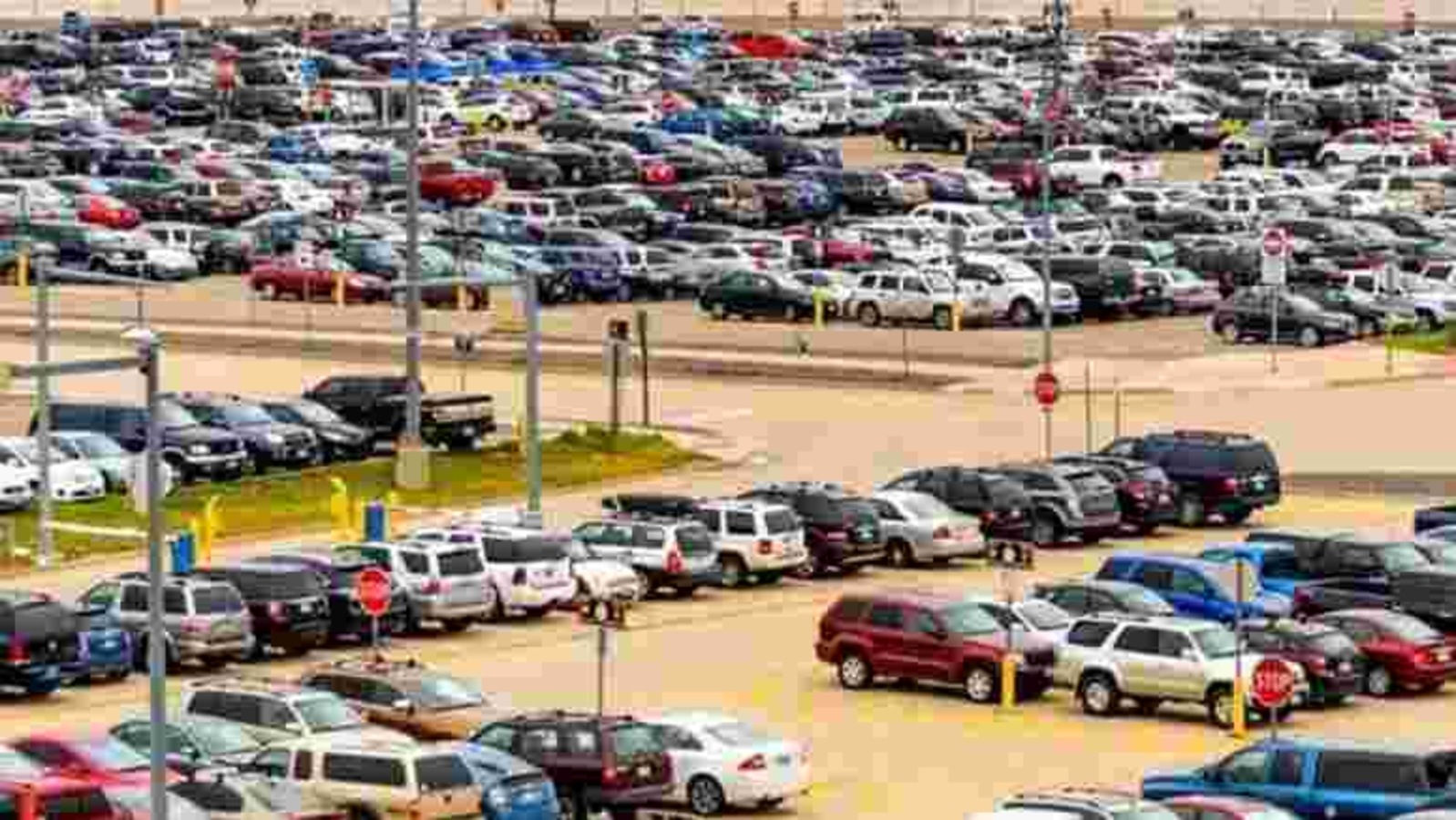 North MCD to create parking slots for 13000 cars | Latest News Delhi
