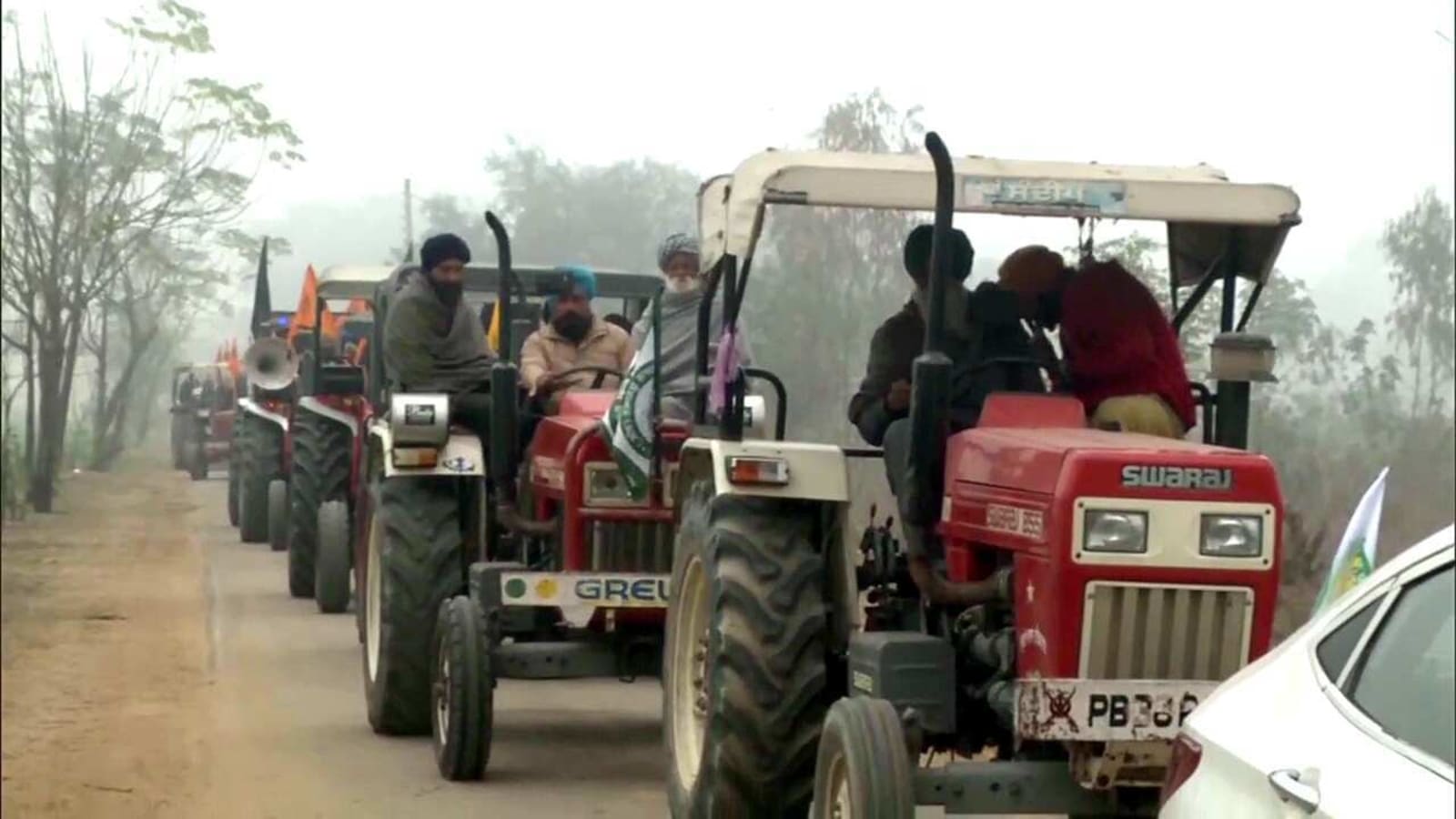 Will farmers be allowed to hold tractor march on January 26? SC to hear ...