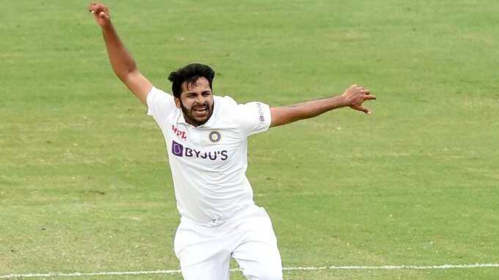 Shardul has shown good temperament while batting, says mentor Dinesh ...