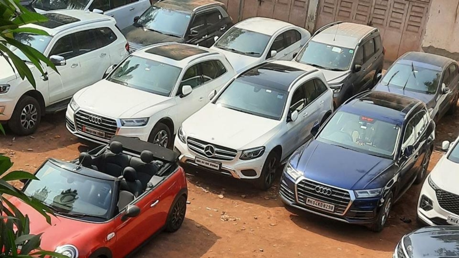 Inter-state vehicle racket busted by Mumbai Police: 7 arrested, 19 high ...