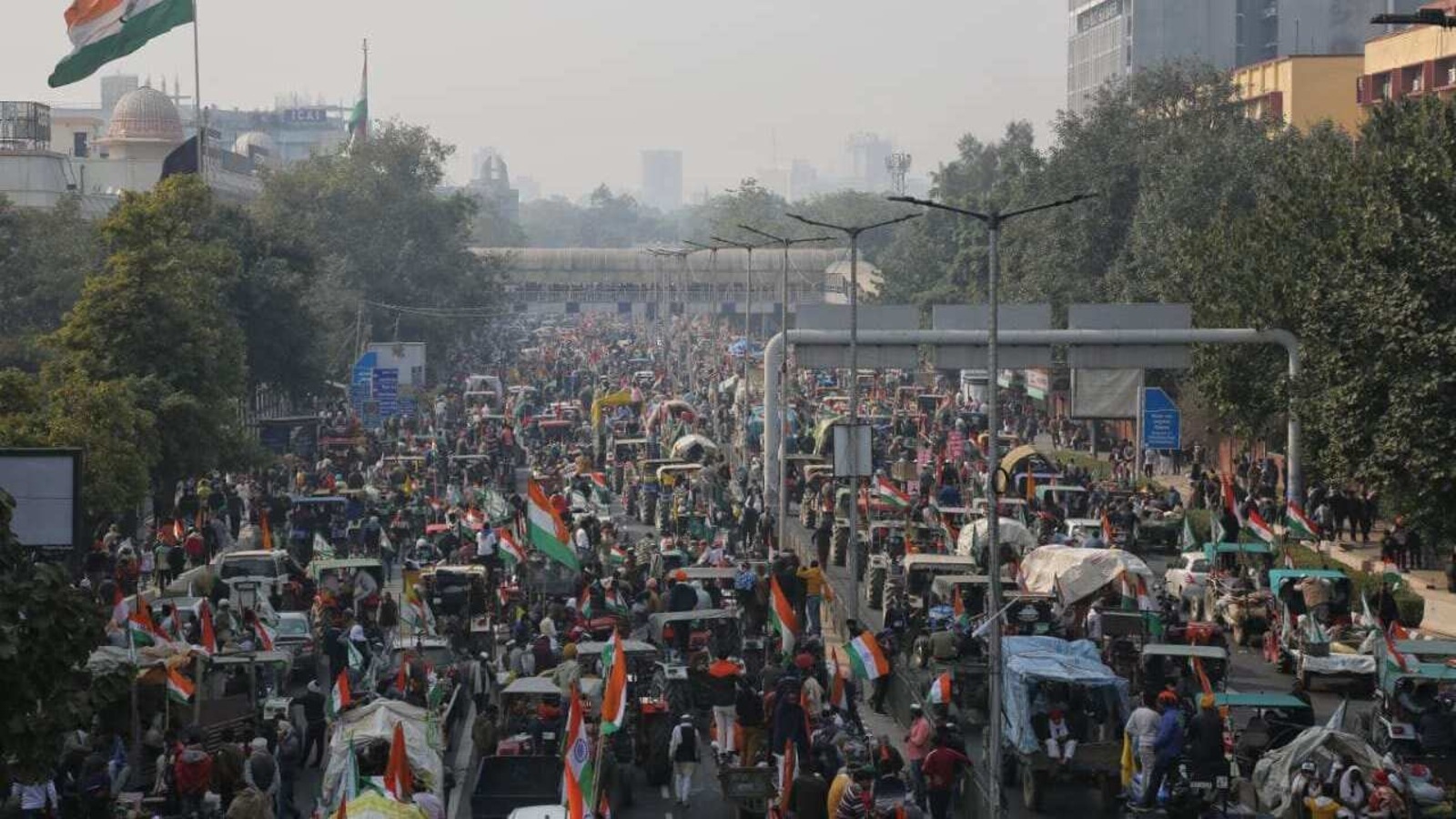 Highlights: Delhi police register 4 FIRs in connection with violence ...