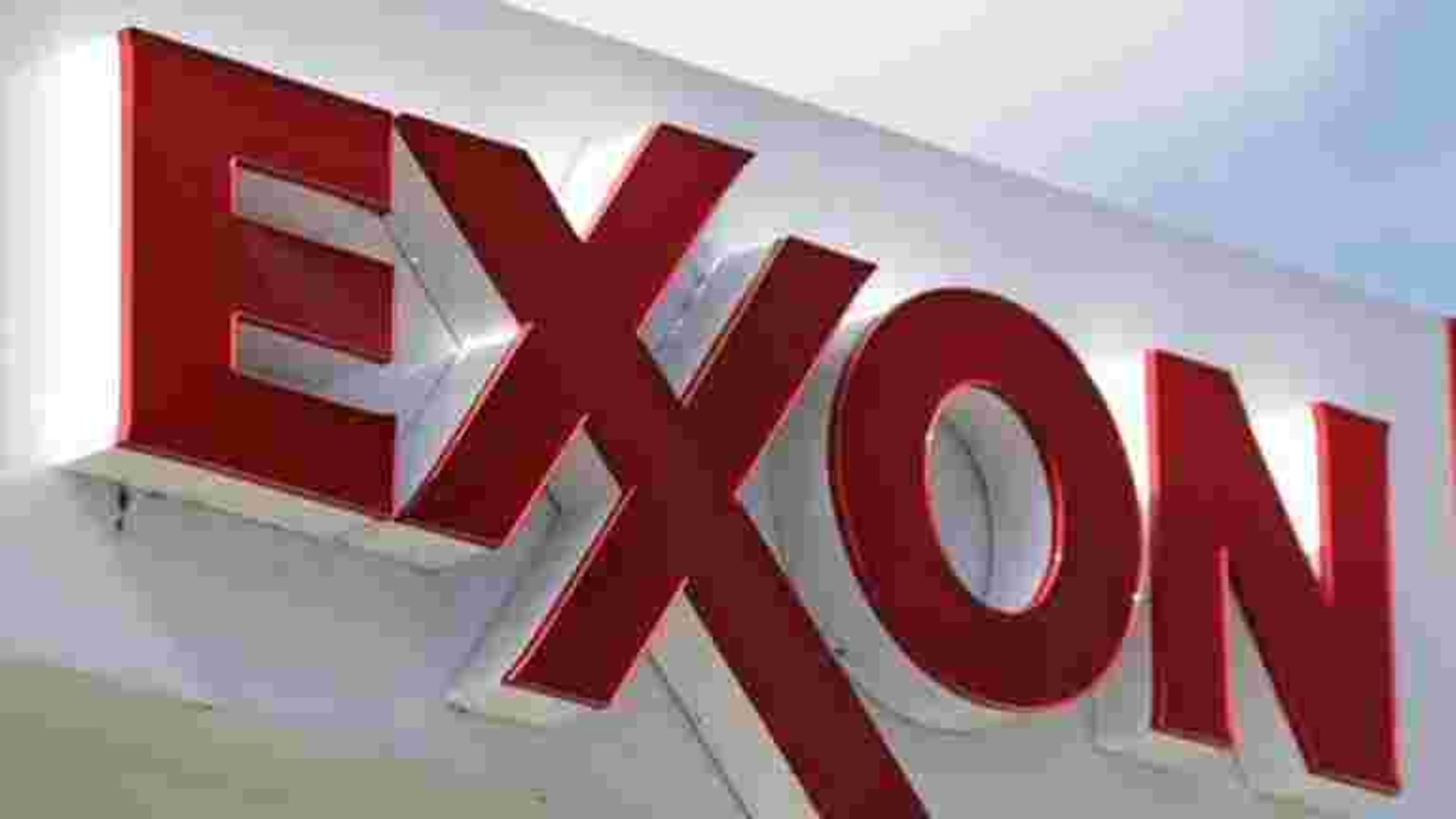 Exxon investors, unhappy after results, push clean energy - Hindustan Times Exxon investors, unhappy after results, push clean energy - Hindustan Times