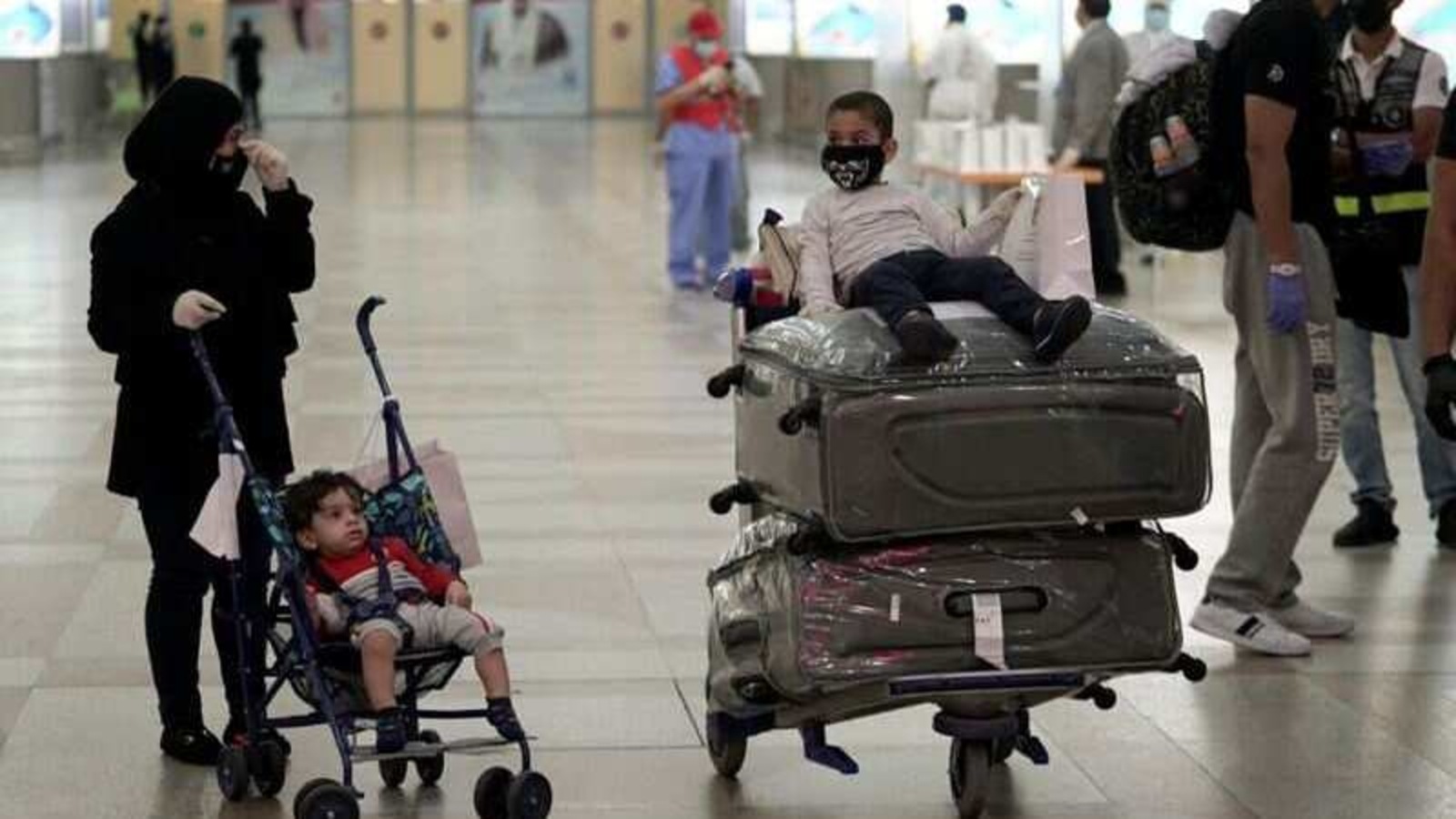 Kuwait bans entry for non-citizens, Saudi Arabia cancels events | World ...