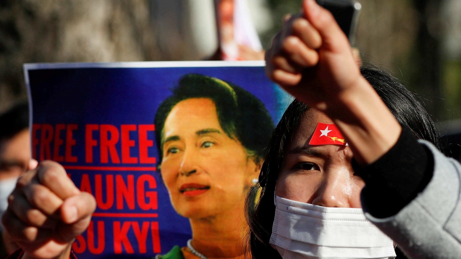 After Facebook ban, thousands in Myanmar take to Twitter to protest ...