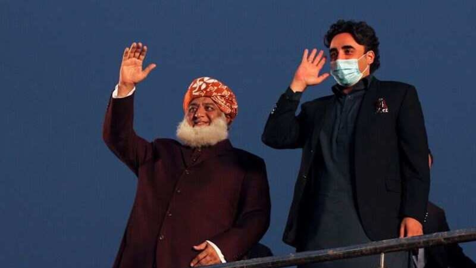 Pakistan: Opposition will demand fresh elections in long march, says ...