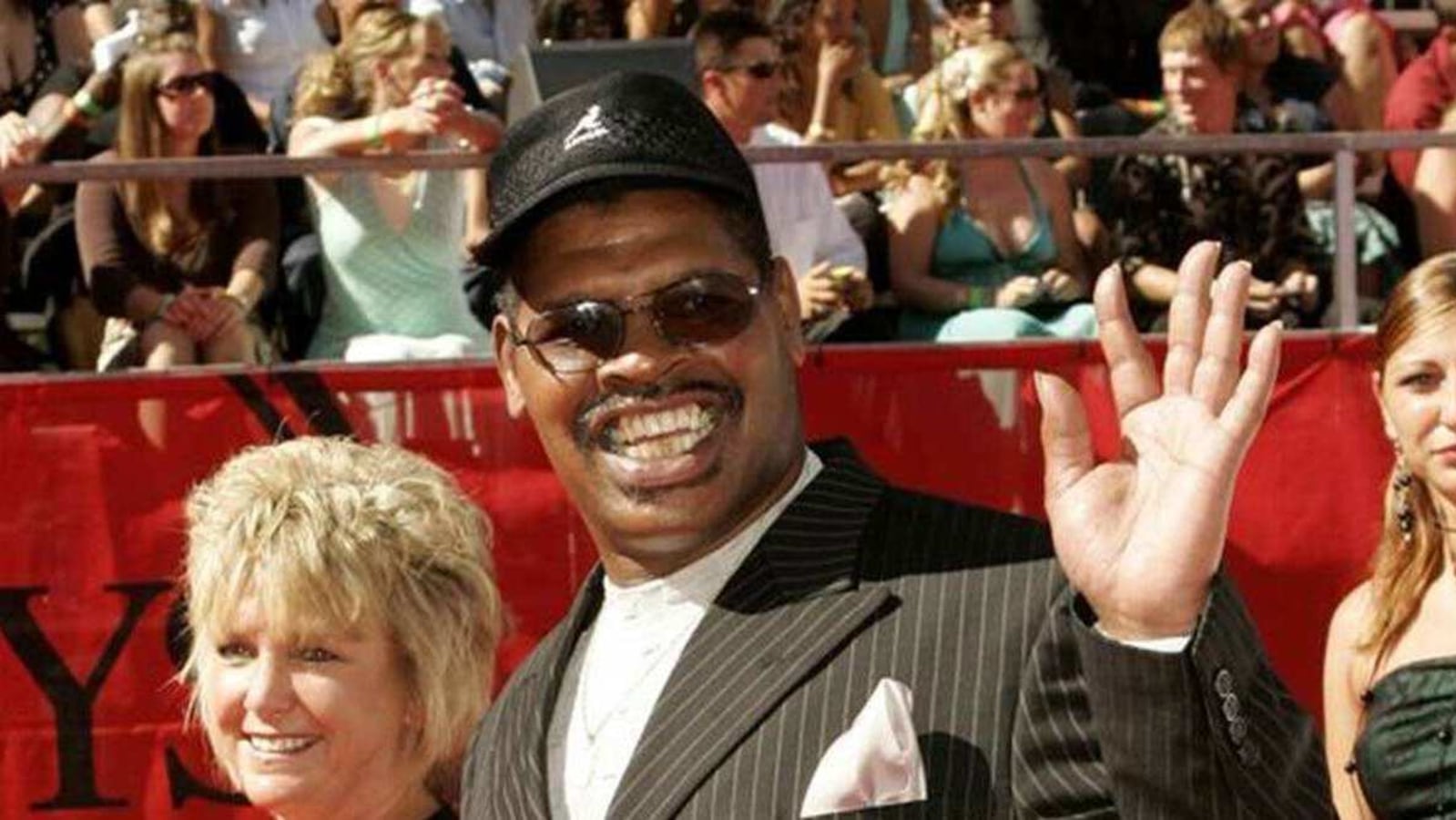 Leon Spinks, who took title from Ali, dies at 67 | Hindustan Times