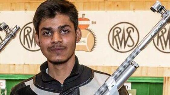 Divyansh smashes finals world record in National Shooting Trials ...
