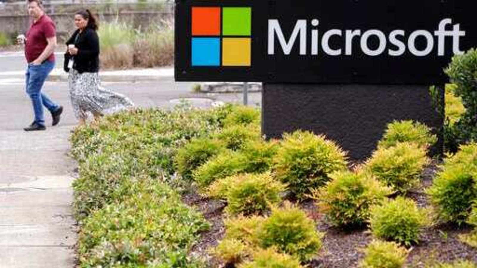 Microsoft backs search engines paying for news worldwide | World News ...