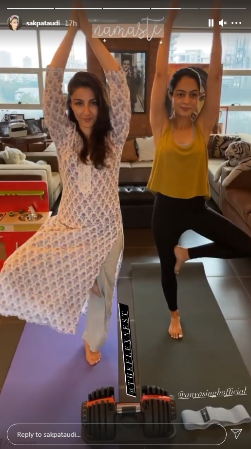 Soha Ali Khan does Yoga after 5k run, inspires us to start weekend with ...