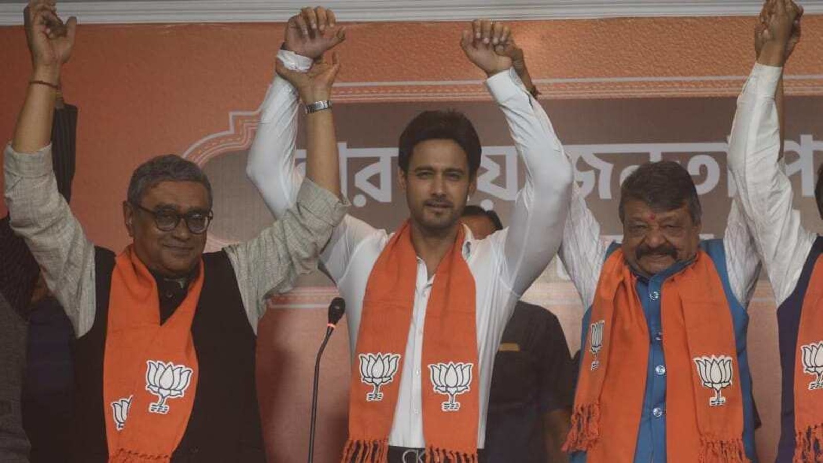 Popular Bengali actor joins BJP, another movie veteran and TMC MLA ...