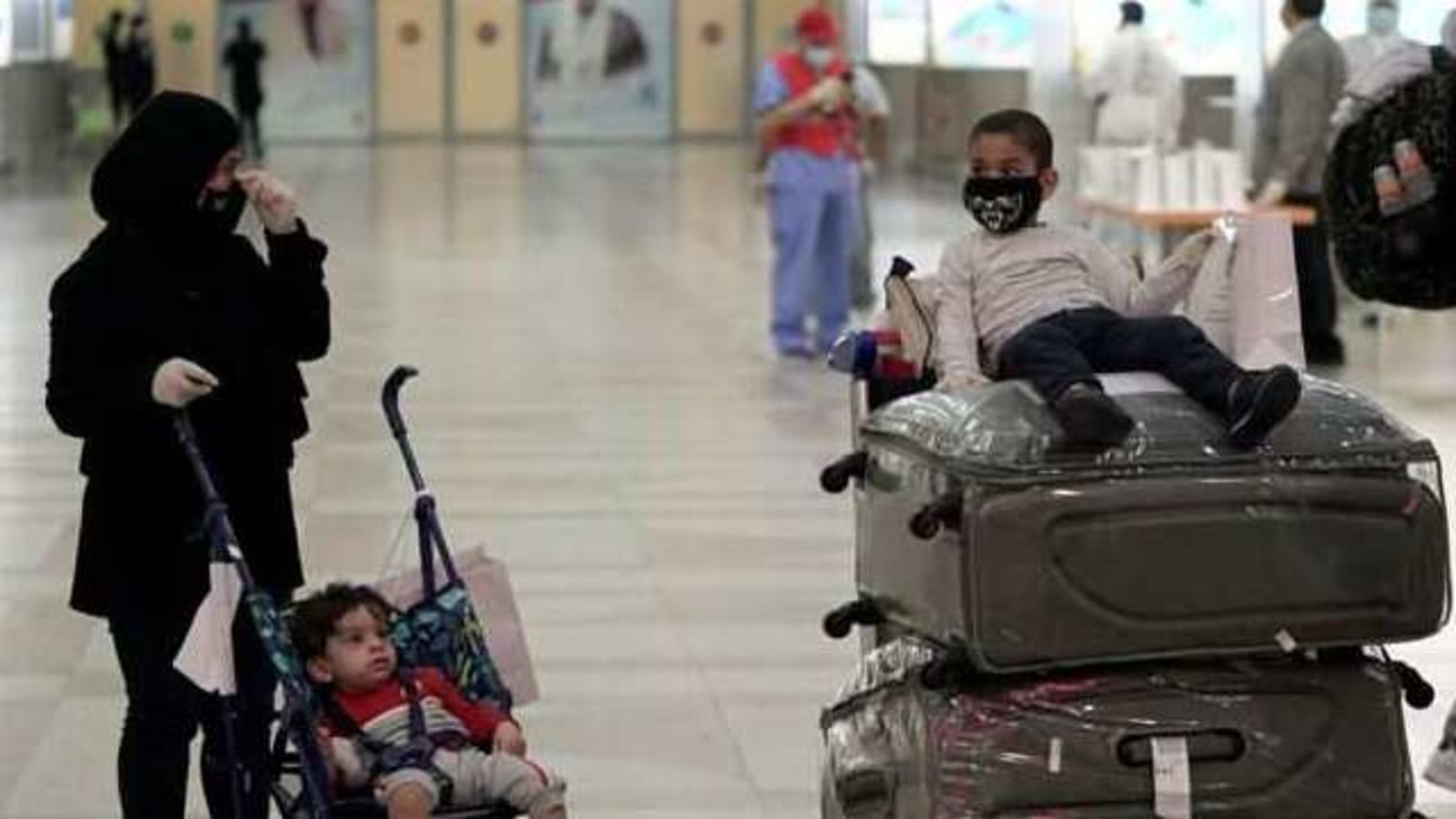 Kuwait bans entry for non-Kuwaiti citizens as part of Covid-19 ...