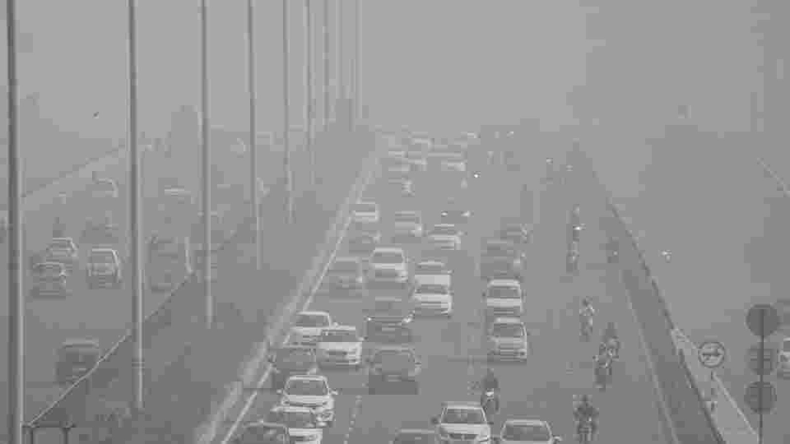 Air quality 'moderate' Gurgaon, worsens in Ghaziabad, 'poor' in Noida ... Air quality 'moderate' Gurgaon, worsens in Ghaziabad, 'poor' in Noida ...