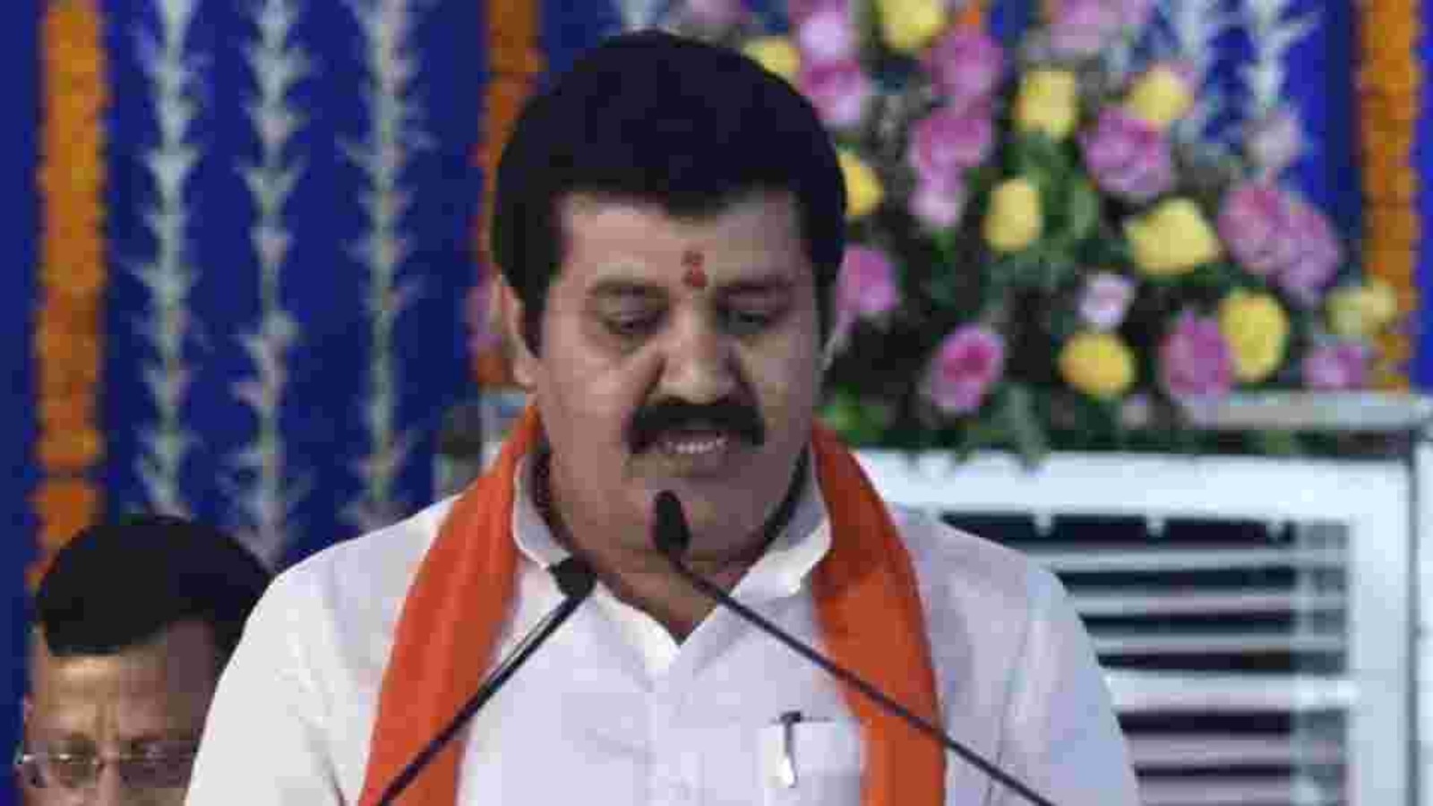 Shiv Sena minister Sanjay Rathod hands over resignation to Uddhav ...