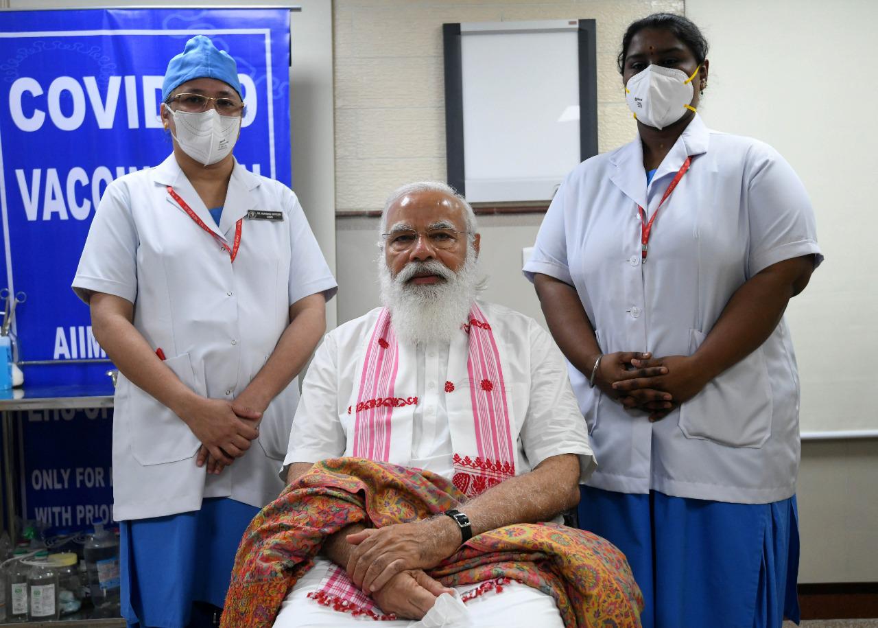PM Narendra Modi takes homegrown Covaxin shot, interacts with health ...