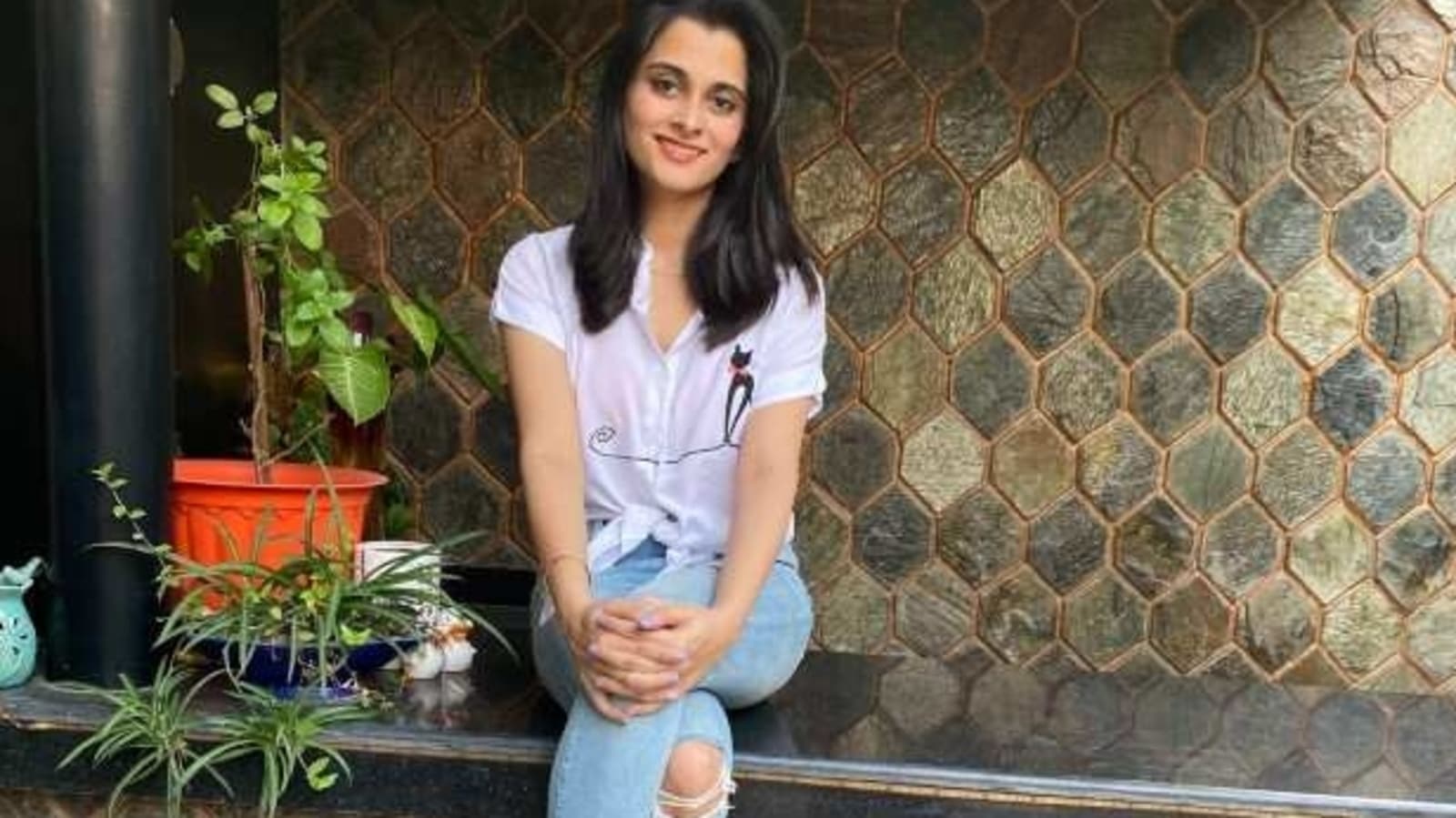 Divija Bhasin, an Instagrammer who is spreading awareness about mental ...