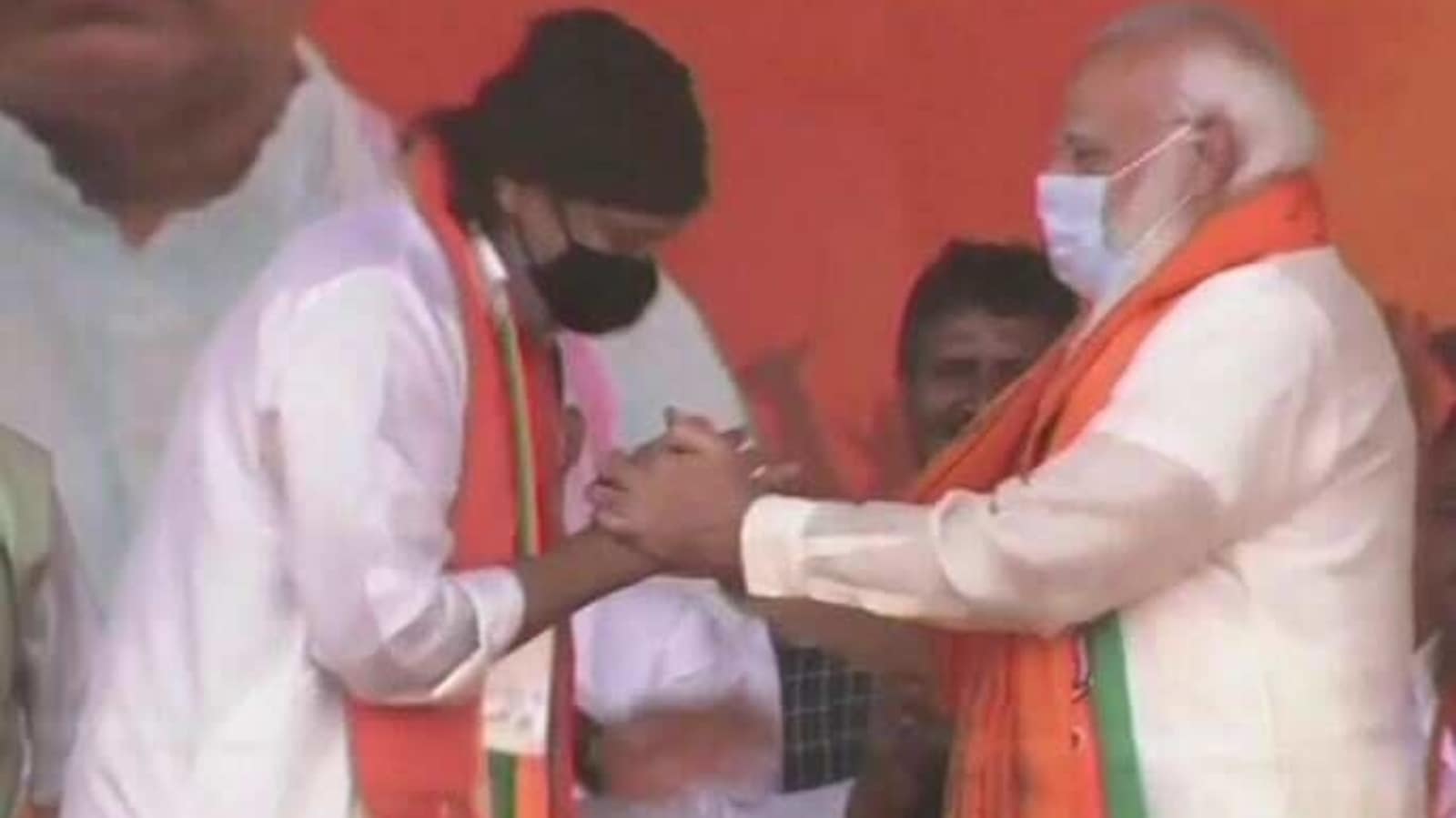 'From a blind lane of Jorabagan to here': Mithun says 'dada has never ...