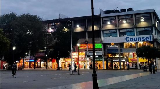 Chandigarh admn to bring big retail to Sector 17 | Hindustan Times