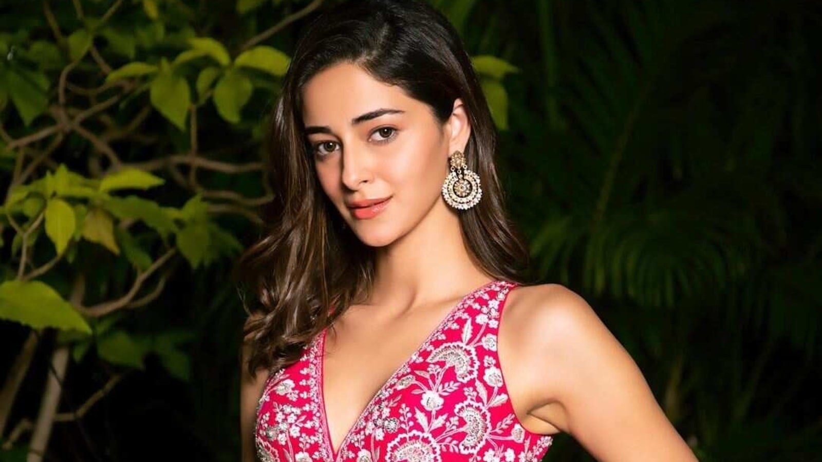 Ananya Panday to turn showstopper for FDCI Lakme Fashion Week phygital ...