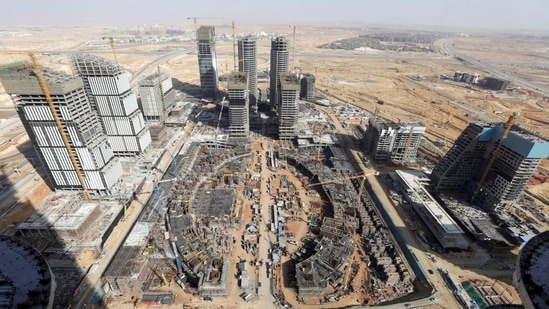 Egypt prepares for move to 'high-tech' new capital, away from the chaos ...