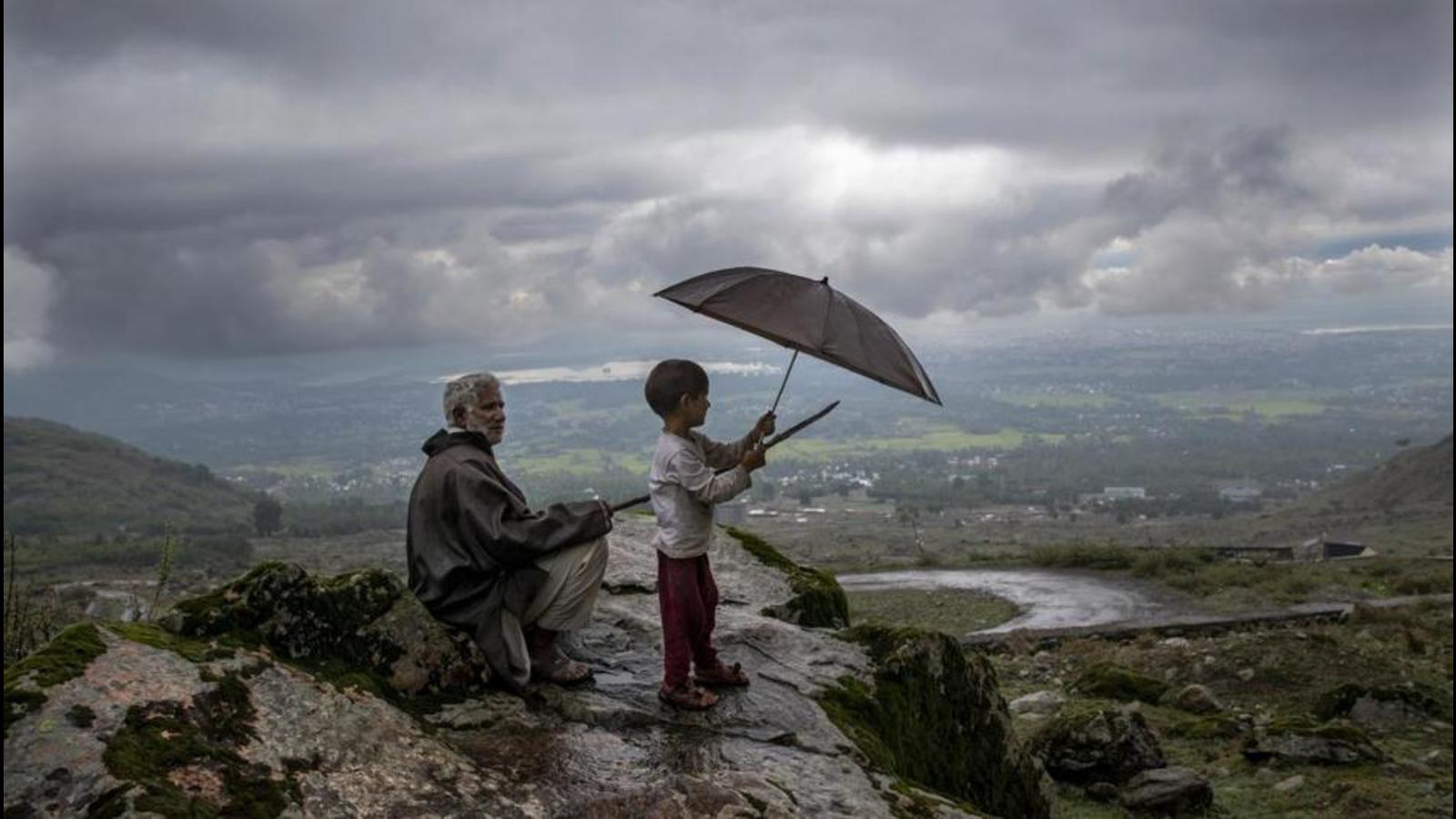 More snow, rain in Valley from March 21 to 23: Met | Hindustan Times