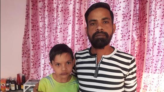 Man struggles for 6-year-old’s surgery: After HT report , US consulate ...