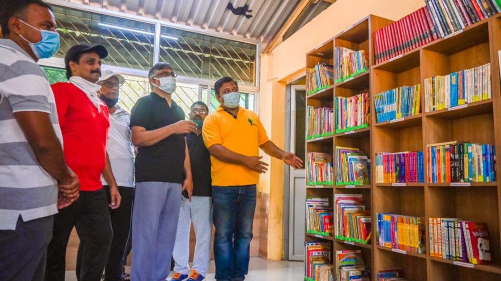 To encourage reading, Odisha sets up its first public library in a park ...