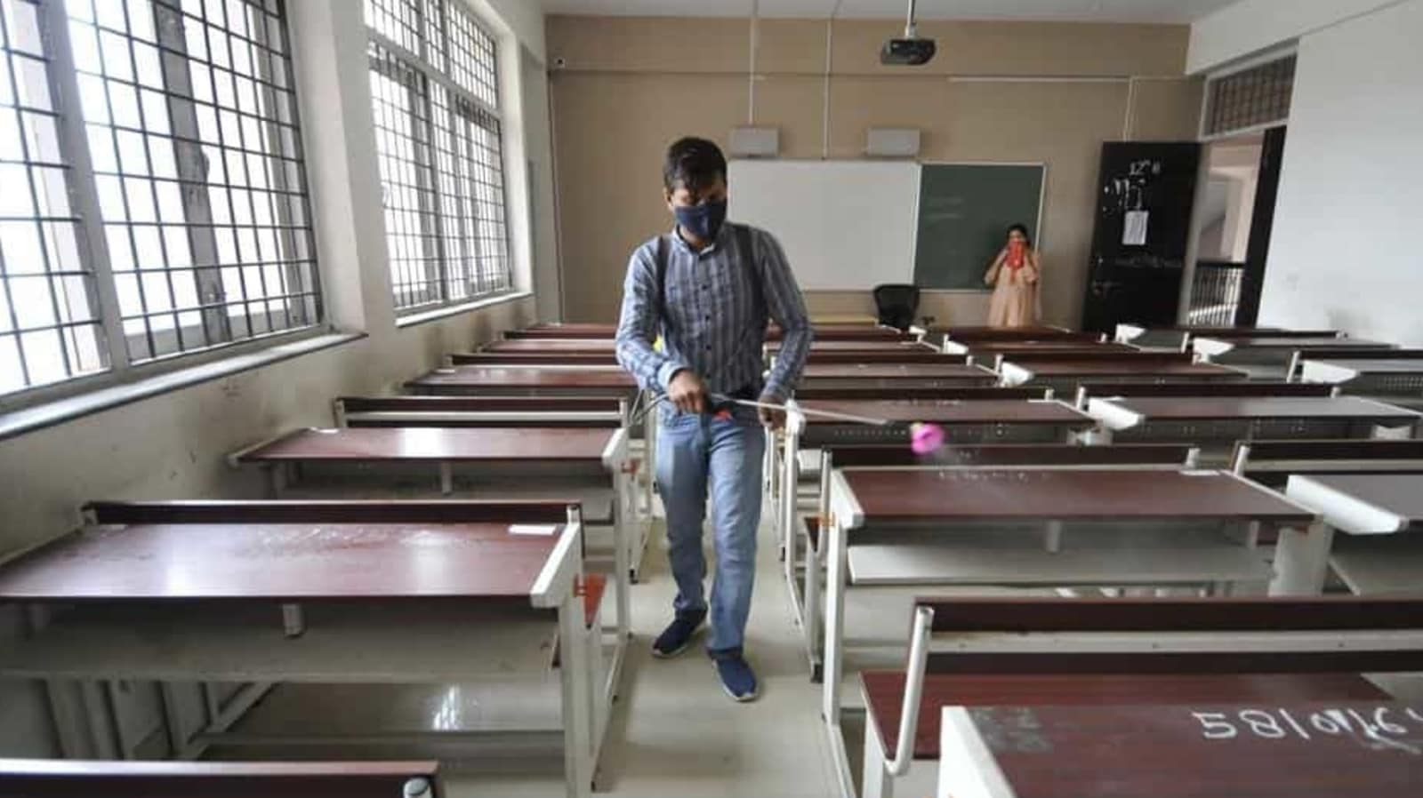 Amid case surge, Chhattisgarh schools shut, students get promoted ... Amid case surge, Chhattisgarh schools shut, students get promoted ...