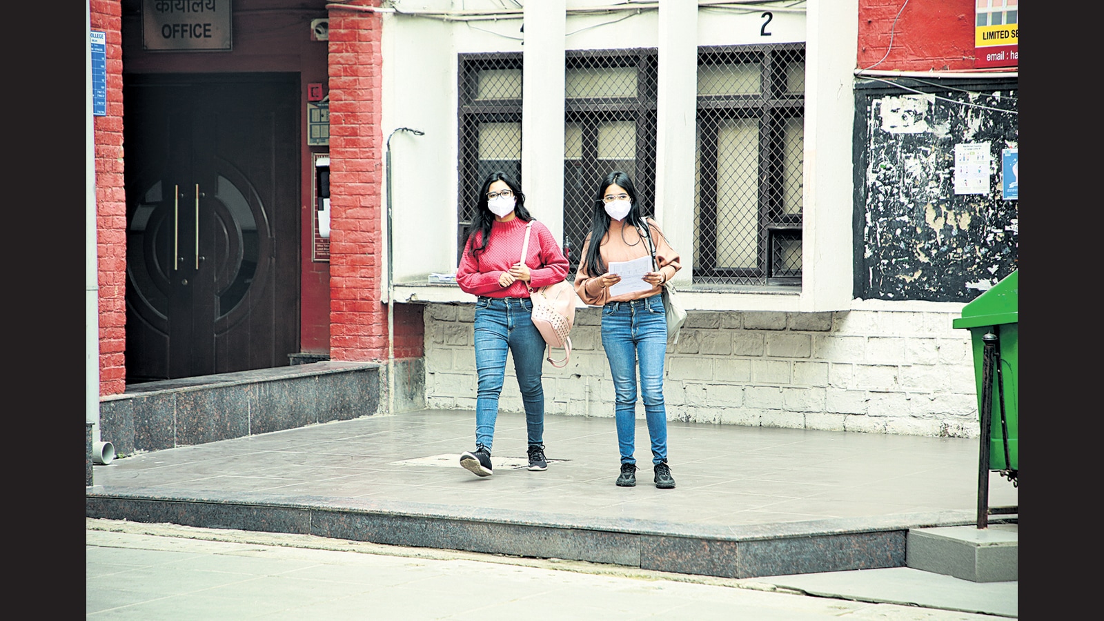 Over 4000 DU students protest digitally to reopen campus | Latest News ...