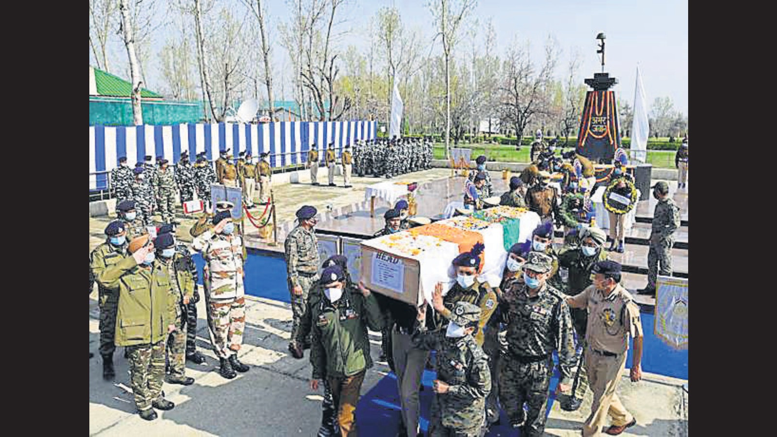 Day after Srinagar terror attack, 2 LeT associates held | Latest News India