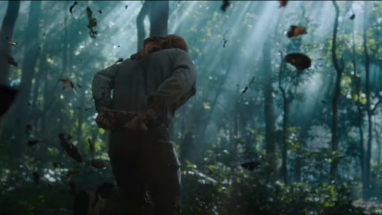 Makers of Pushpa teaser fans with first glimpse of Allu Arjun, see ...