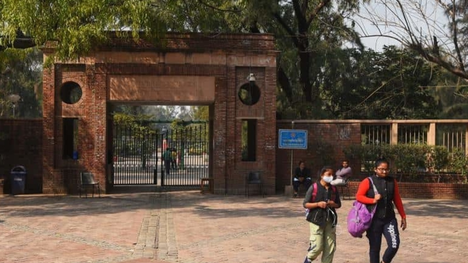 Covid JNU Jamia DU Issue Guidelines For Students Suspend All Offline Academic Activities On 