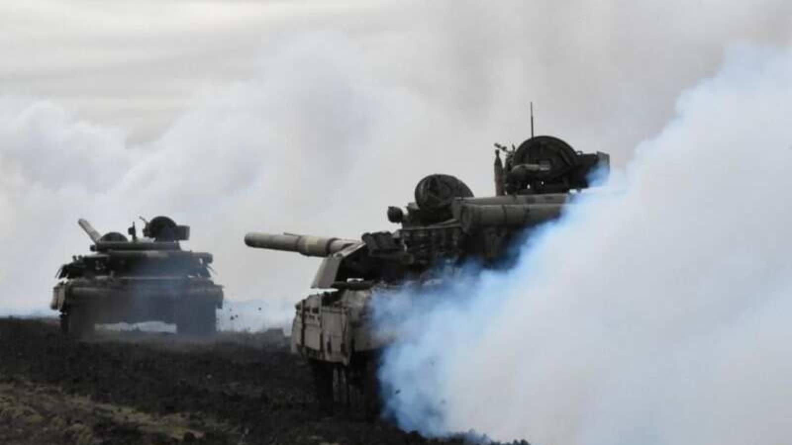 Russia, Ukraine hold military drills, NATO criticises Russian troop ...