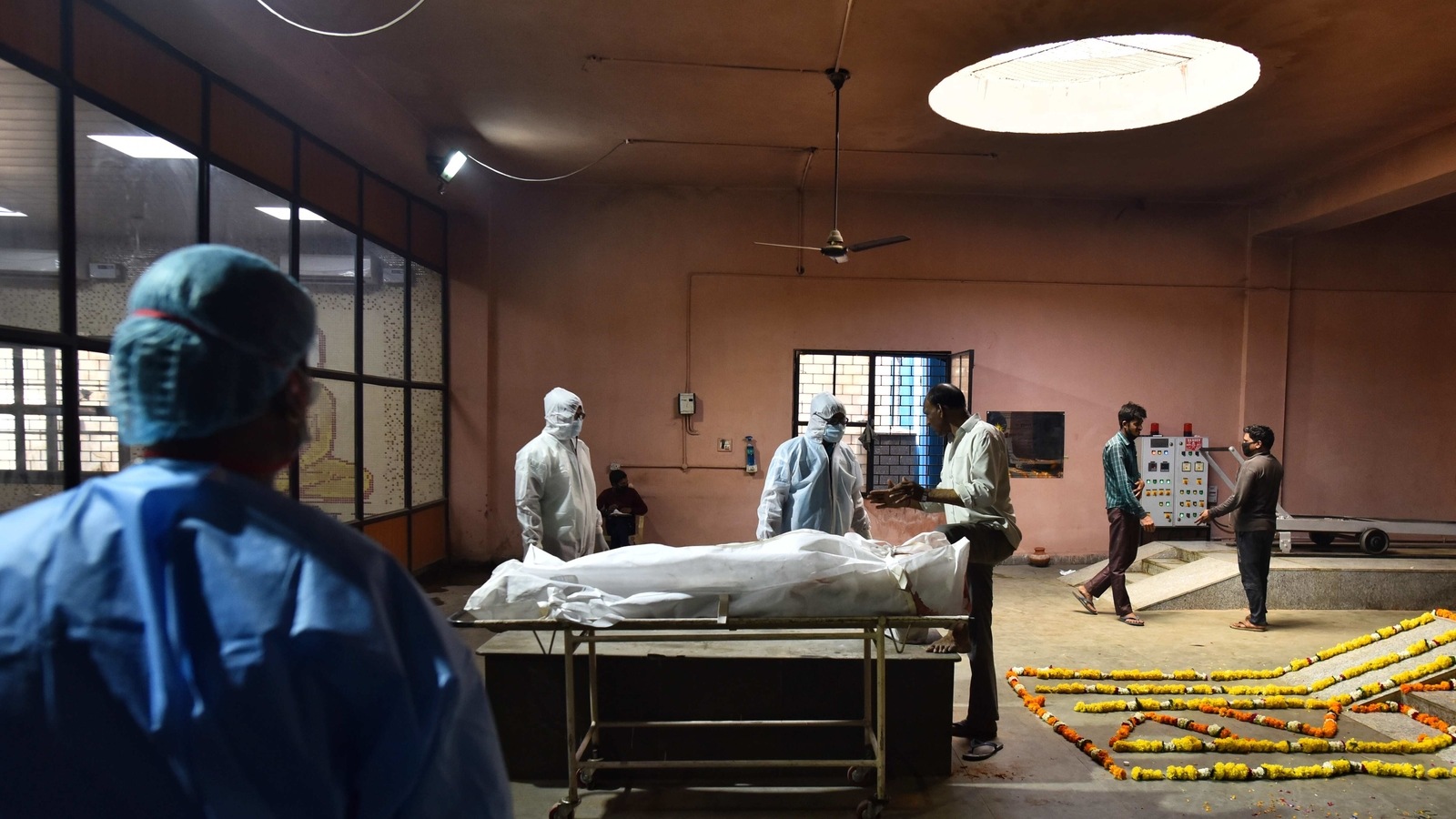 Number Theory: Are more people dying in India’s second wave? | Latest ...