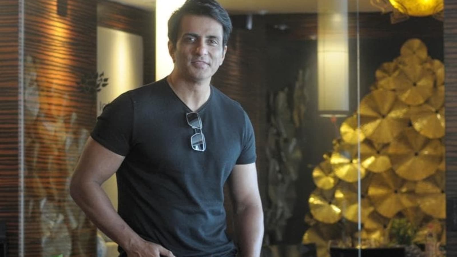 Sonu Sood says he feels helpless when he's unable to help someone in ...