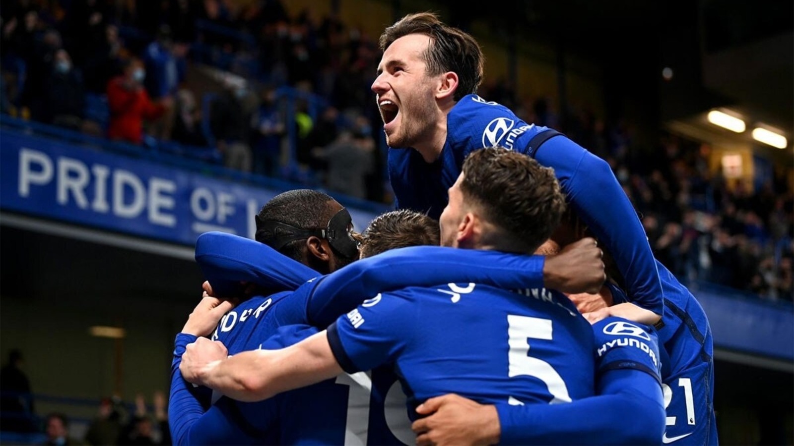 Chelsea gain revenge over Leicester in crunch top-four battle ...