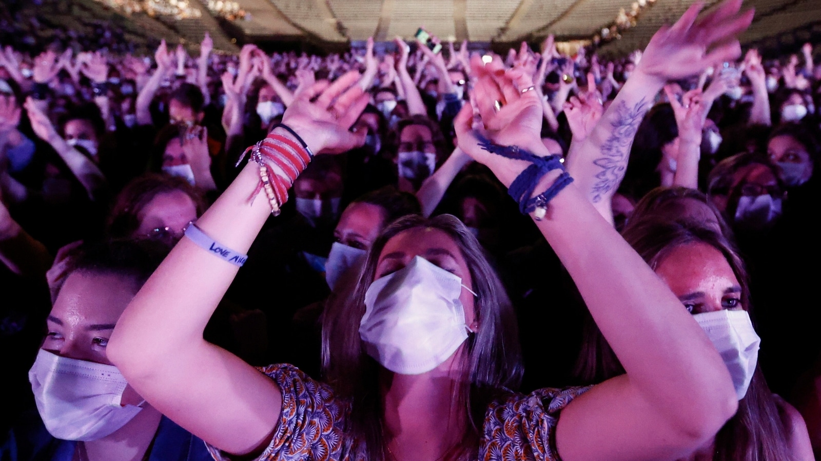 Dancing like there's no Covid-19: Paris hosts test concert | World News