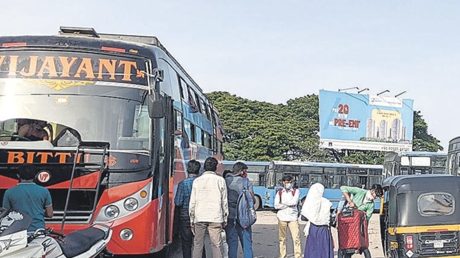 Madhya Pradesh extends ban on bus operations from 4 states till June 15 ...